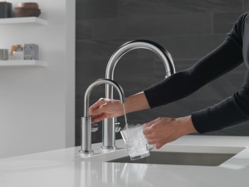 Delta 1930LF-H Contemporary Round Instant Hot Water Dispenser ...