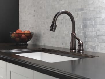 Delta 978-DST Leland Single Handle Pull Down Kitchen Faucet ...